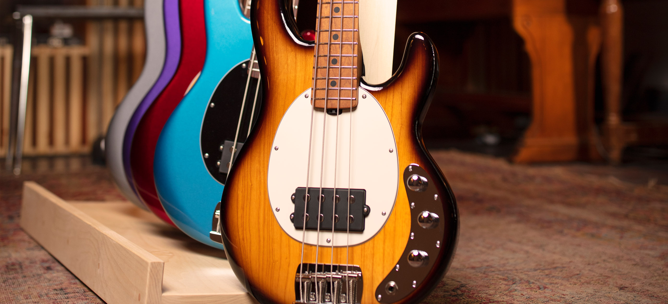 Short Scale StingRay Bass | Basses | Ernie Ball Music Man